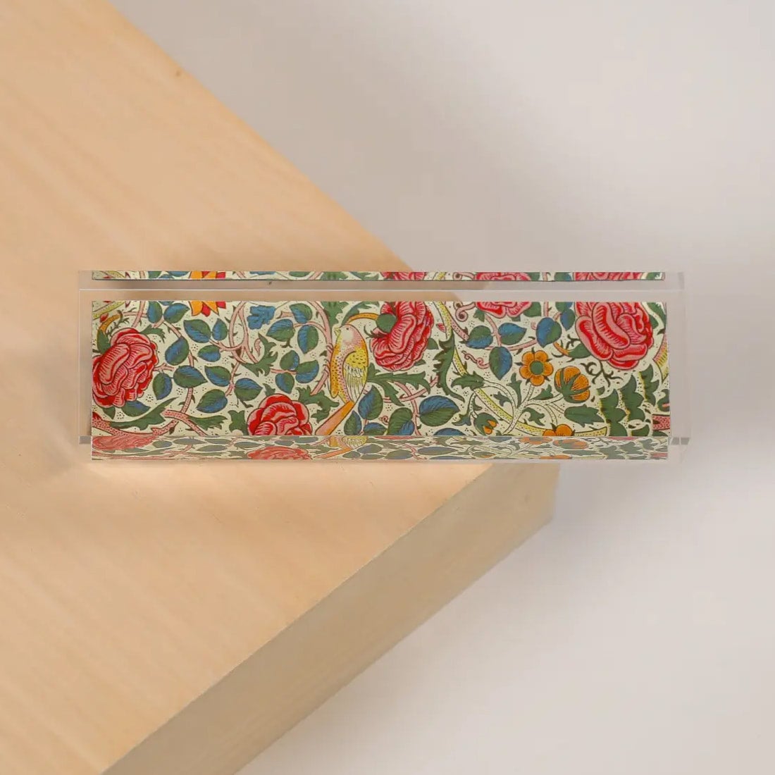 WILLIAM MORRIS ROSES PLEXIGLASS PRISM | proper topper